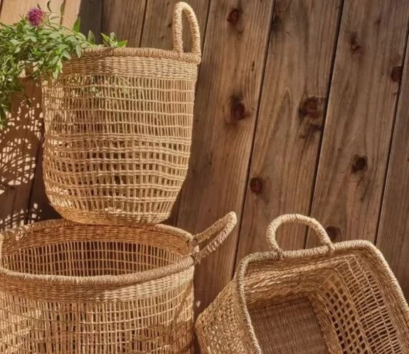 How To Get The Smell Out of Wicker Baskets? - HNL