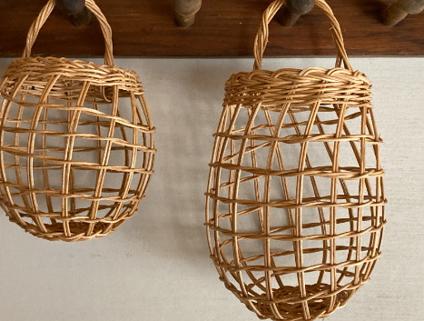 How To Weave A Garlic Basket? - HNL